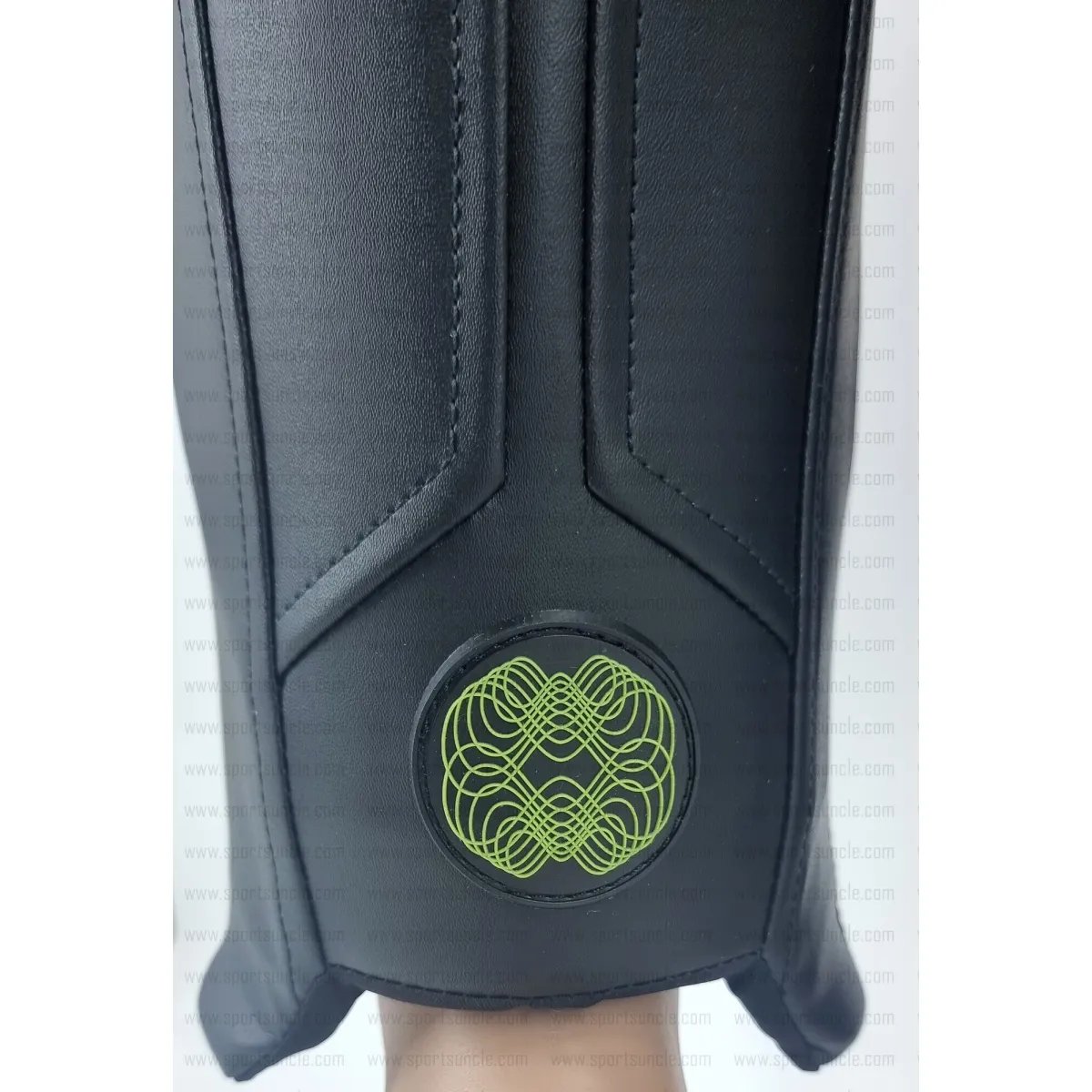 Buy Moonwalkr 2.0 Cricket Batting Pads @ Lowest Price - Sportsuncle